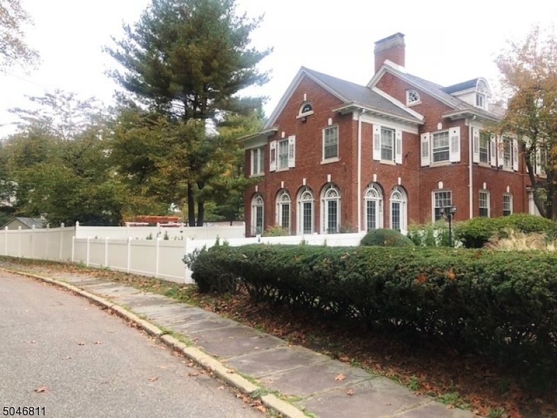 715 Berkeley Avenue Orange, New Jersey, United States – Home For Sale